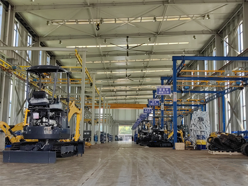 KAISAN Excavator Factory introduces advanced robotics production line ...